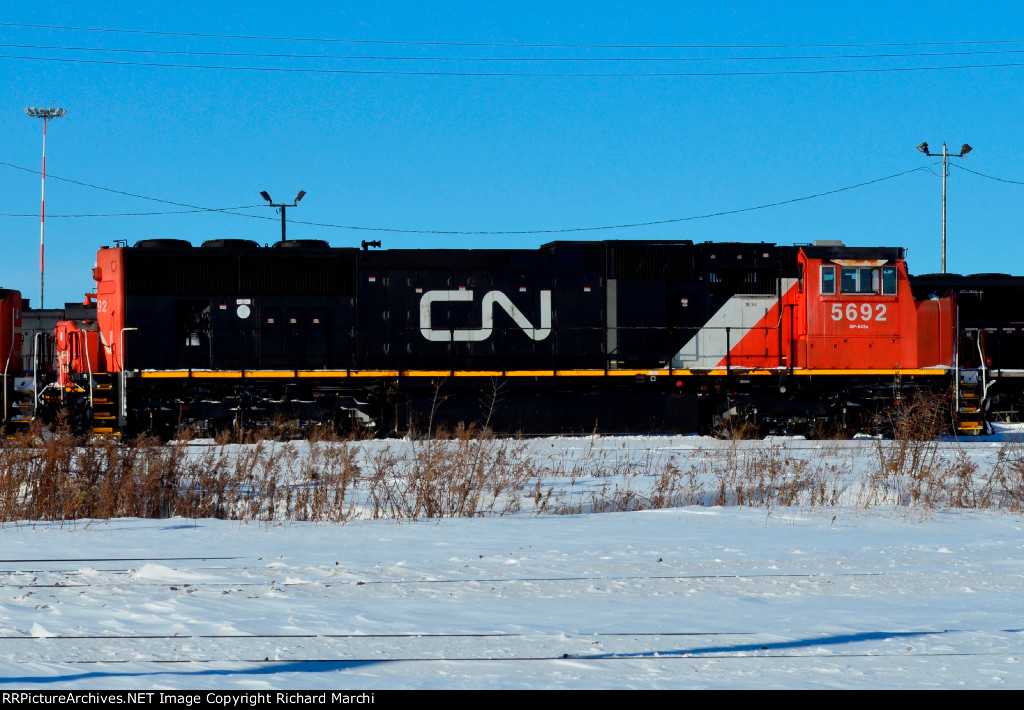 CN 5692